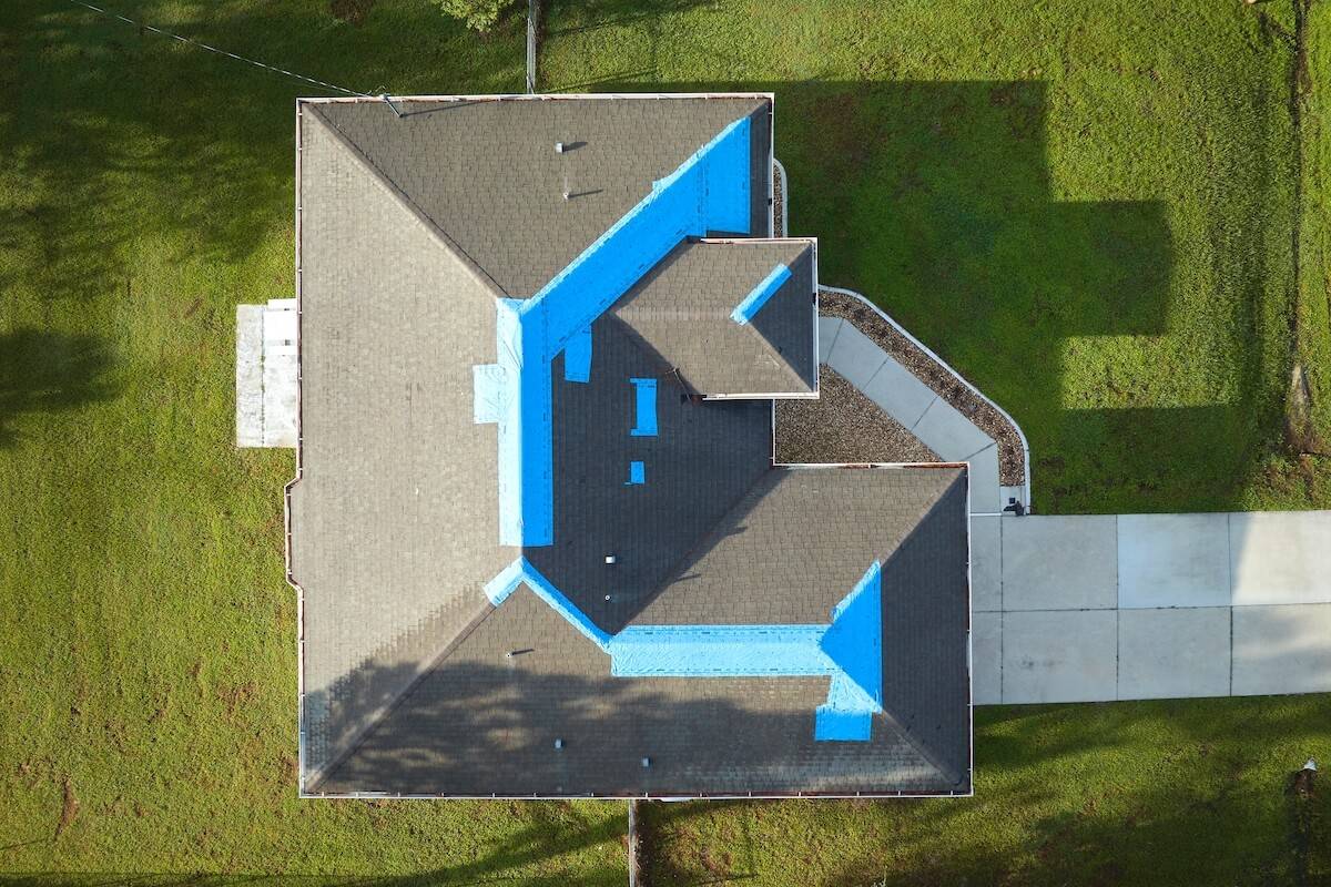 Emergency Roof Tarps: Temporary Roof Leak Protection